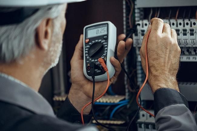 How to Choose the Right Electrician | Lamm Electric