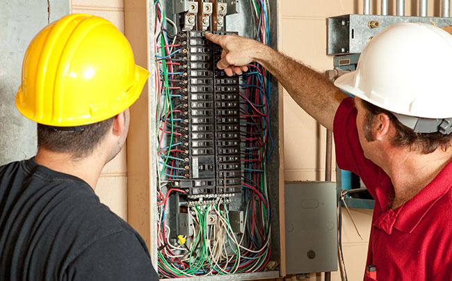 3 Signs that You Need Fuse Box Rewiring | Lamm Electric