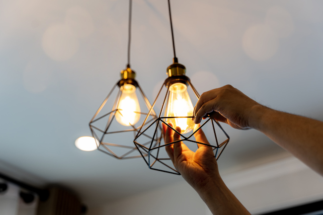 Five Signs You Need a Lighting Repair | Lamm Electric